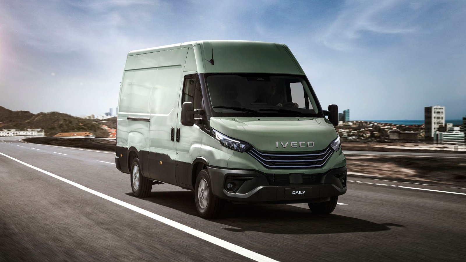 50 años de la furgoneta Iveco Daily: Evolución, eficiencia y compromiso ...